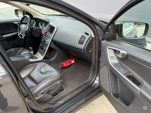 Volvo XC60 2013 Šauļi, ar dzinēja tilpumu 2.40 L un nobraukumu 231 tūkst. km par 11190 €, foto 19 vietnē AUTOMOTO.COM.LV