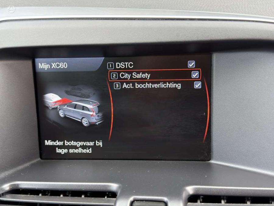 Volvo XC60 2013 Šauļi, ar dzinēja tilpumu 2.40 L un nobraukumu 231 tūkst. km par 11190 €, foto 26 vietnē AUTOMOTO.COM.LV