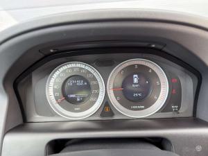 Volvo XC60 2013 Šauļi, ar dzinēja tilpumu 2.40 L un nobraukumu 231 tūkst. km par 11190 €, foto 29 vietnē AUTOMOTO.COM.LV