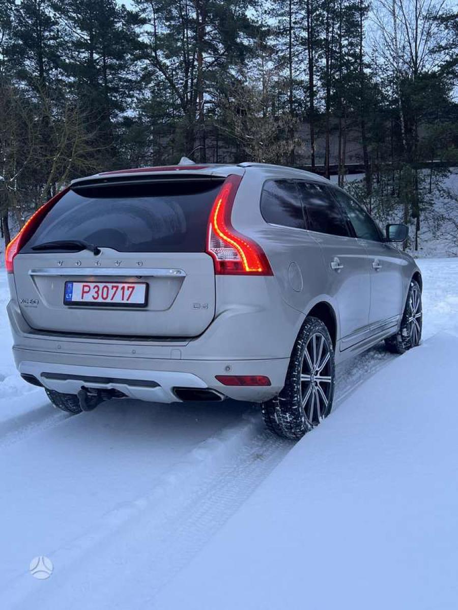 Volvo XC60 2014 in Vilnius, with an engine capacity of 1.97 L and mileage of 168 thousand km for 14850 €, photo 12 on AUTOMOTO.COM.LV