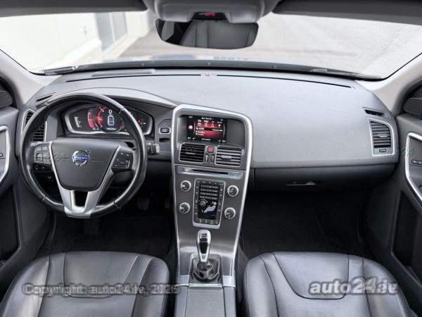 Volvo XC60 2014 in Tallinn, with an engine capacity of 2.00 L and mileage of 243 thousand km for 11799 €, photo 7 on AUTOMOTO.COM.LV