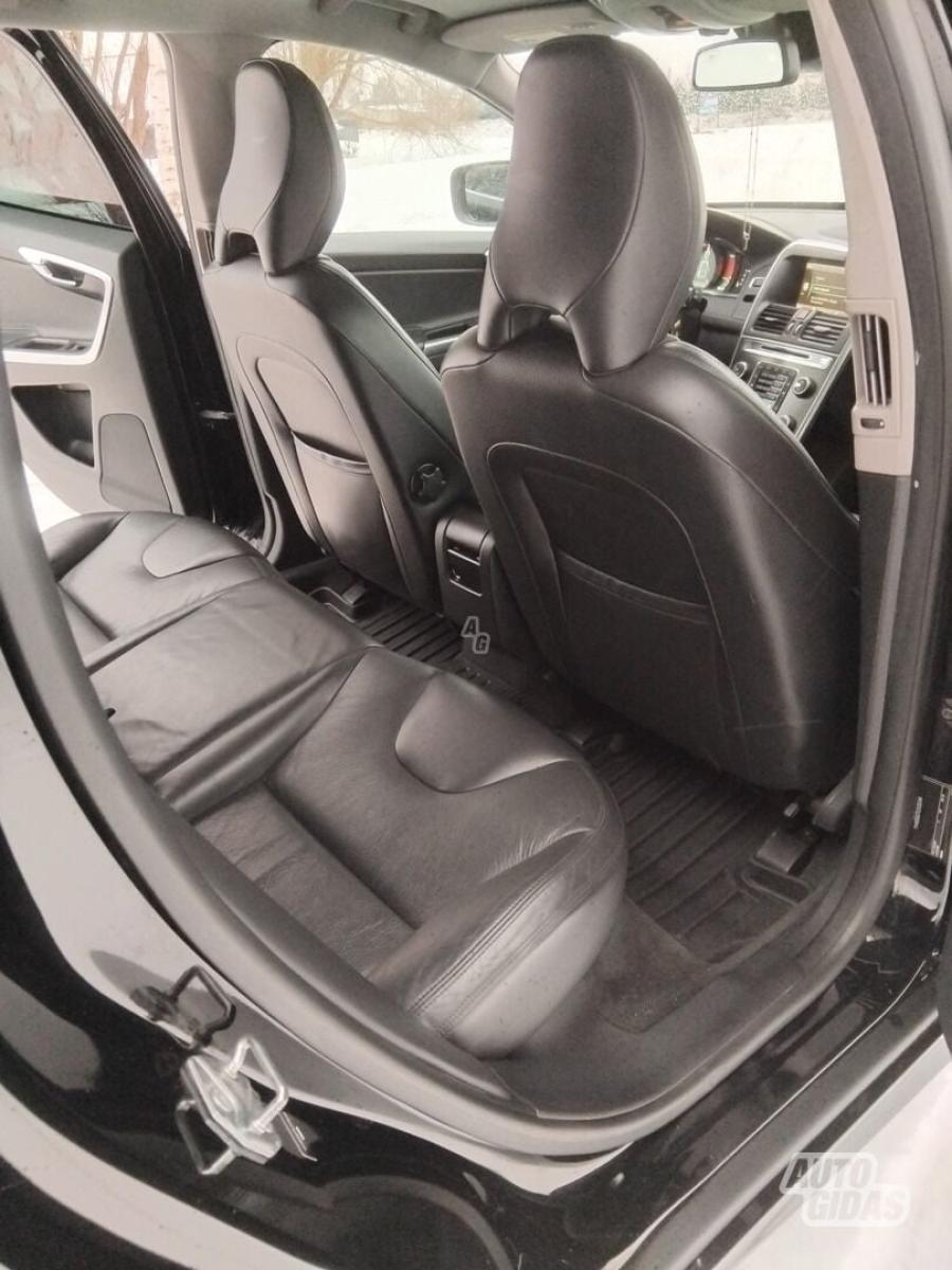 Volvo XC60 2014 Klaipėda, ar dzinēja tilpumu 3.00 L un nobraukumu 238 tūkst. km par 11300 €, foto 12 vietnē AUTOMOTO.COM.LV