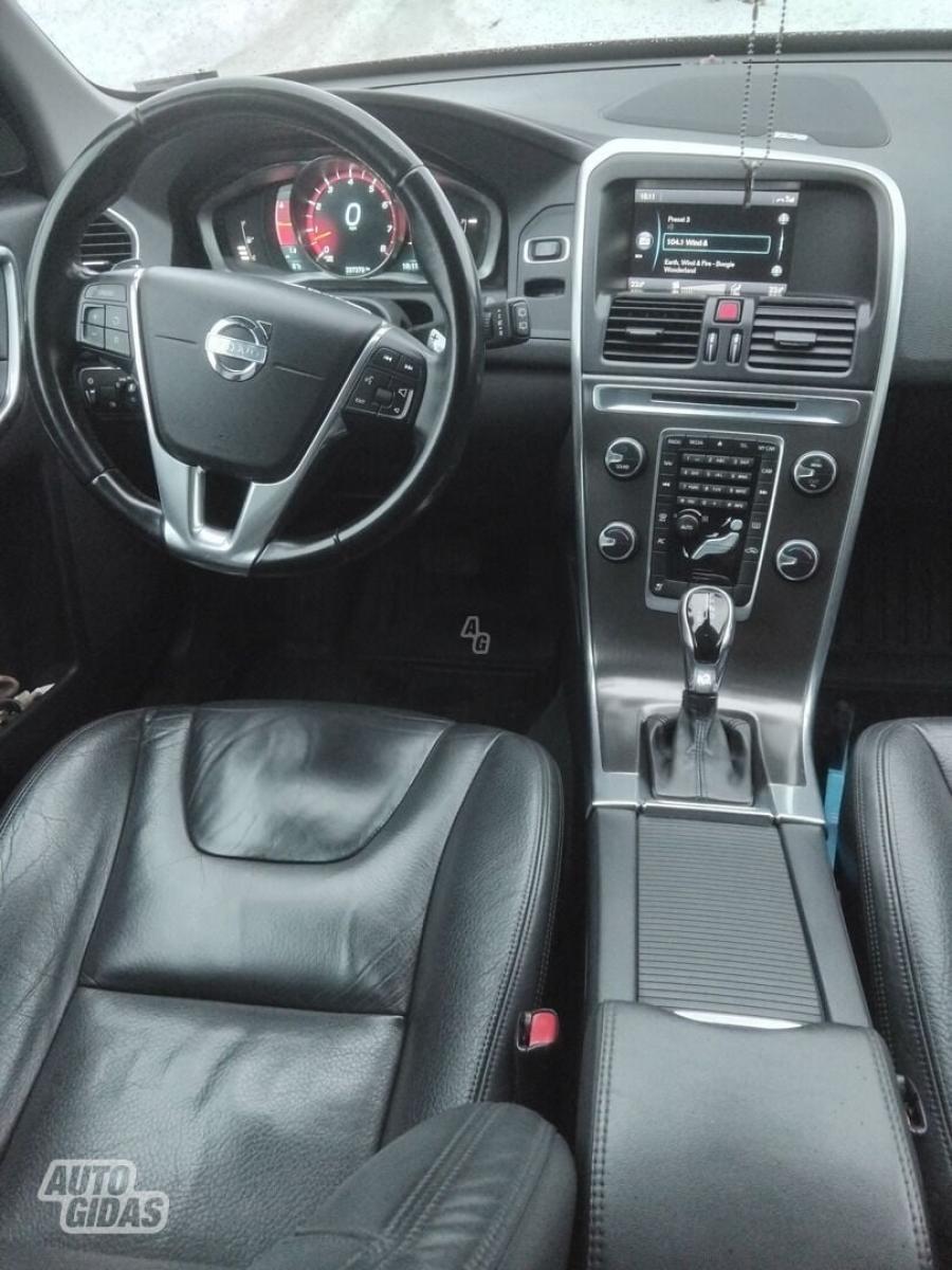 Volvo XC60 2014 Klaipėda, ar dzinēja tilpumu 3.00 L un nobraukumu 238 tūkst. km par 11300 €, foto 14 vietnē AUTOMOTO.COM.LV