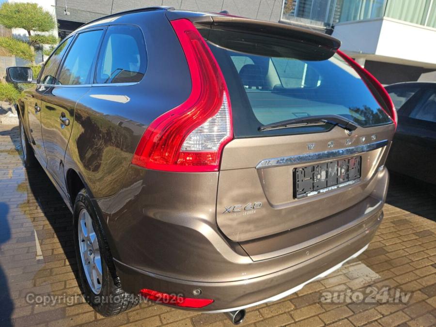 Volvo XC60 2014 Tartu, ar dzinēja tilpumu 2.00 L un nobraukumu 279 tūkst. km par 11790 €, foto 5 vietnē AUTOMOTO.COM.LV