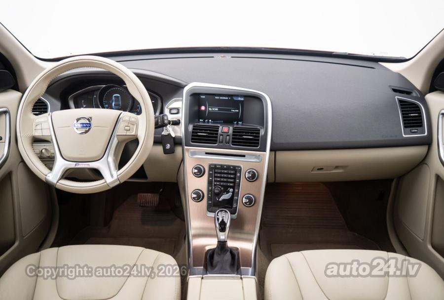 Volvo XC60 2014 in Tallinn, with an engine capacity of 3.00 L and mileage of 160 thousand km for 15999 €, photo 13 on AUTOMOTO.COM.LV