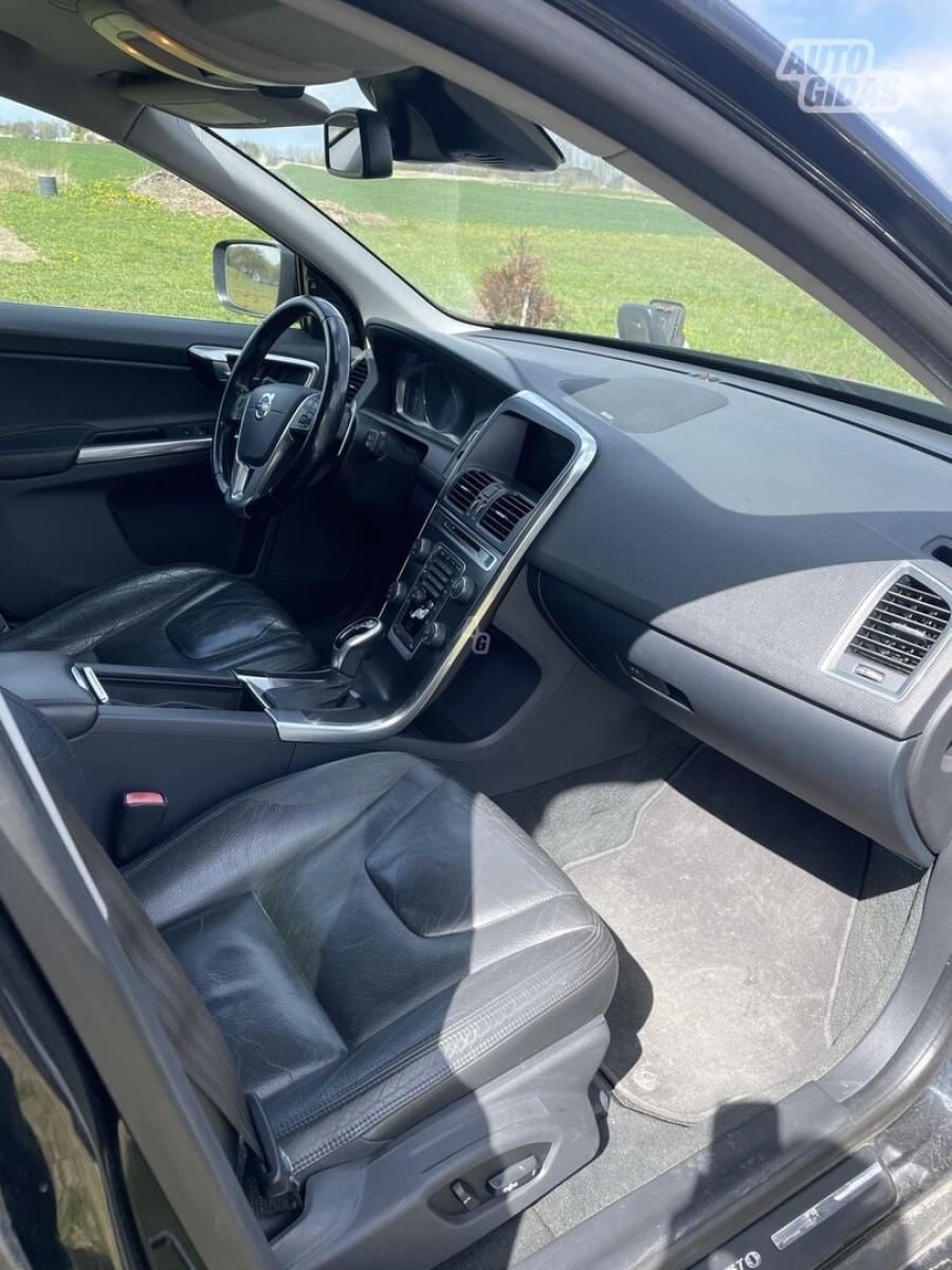 Volvo XC60 2014 Kauņa, ar dzinēja tilpumu 3.00 L un nobraukumu 268 tūkst. km par 10500 €, foto 7 vietnē AUTOMOTO.COM.LV