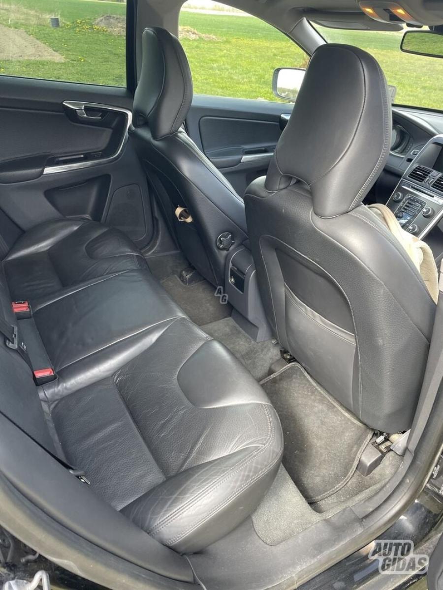 Volvo XC60 2014 Kauņa, ar dzinēja tilpumu 3.00 L un nobraukumu 268 tūkst. km par 10500 €, foto 10 vietnē AUTOMOTO.COM.LV