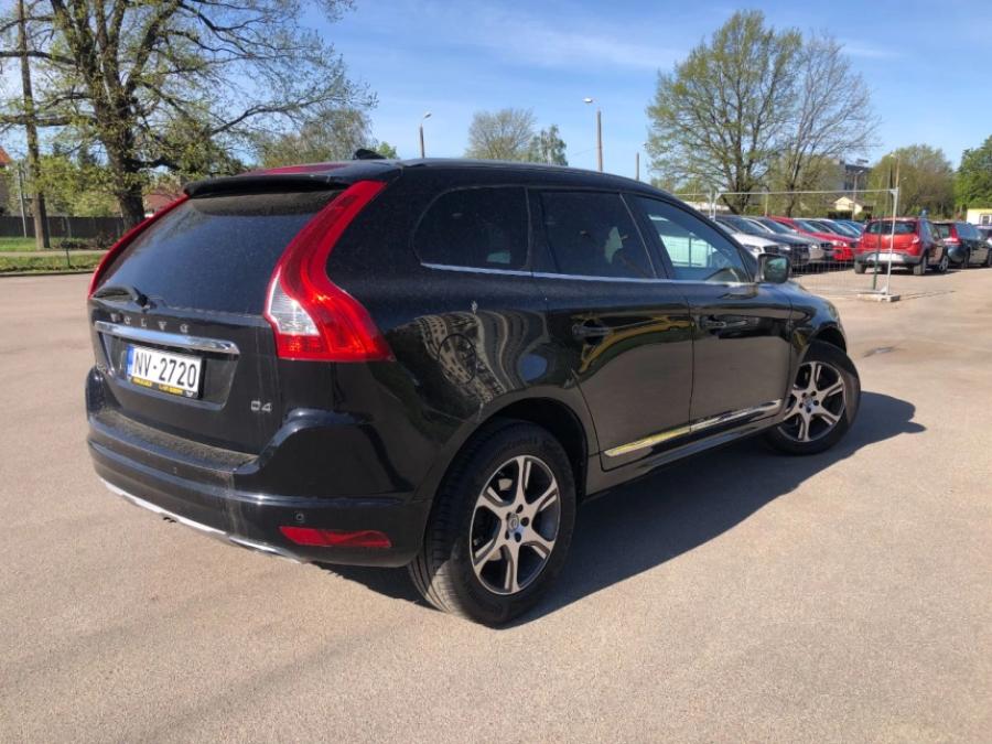 Volvo XC60 2014 in Riga, with an engine capacity of 2.00 L and mileage of 278 thousand km for 13950 €, photo 5 on AUTOMOTO.COM.LV