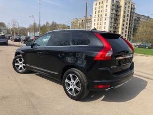 Volvo XC60 2014 in Riga, with an engine capacity of 2.00 L and mileage of 278 thousand km for 13950 €, photo 9 on AUTOMOTO.COM.LV