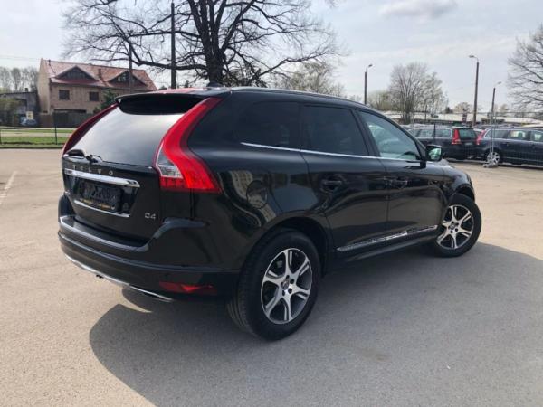Volvo XC60 2014 in Riga, with an engine capacity of 2.00 L and mileage of 278 thousand km for 13950 €, photo 10 on AUTOMOTO.COM.LV
