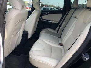 Volvo XC60 2014 in Riga, with an engine capacity of 2.00 L and mileage of 278 thousand km for 13950 €, photo 15 on AUTOMOTO.COM.LV
