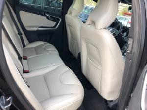 Volvo XC60 2014 in Riga, with an engine capacity of 2.00 L and mileage of 278 thousand km for 13950 €, photo 16 on AUTOMOTO.COM.LV
