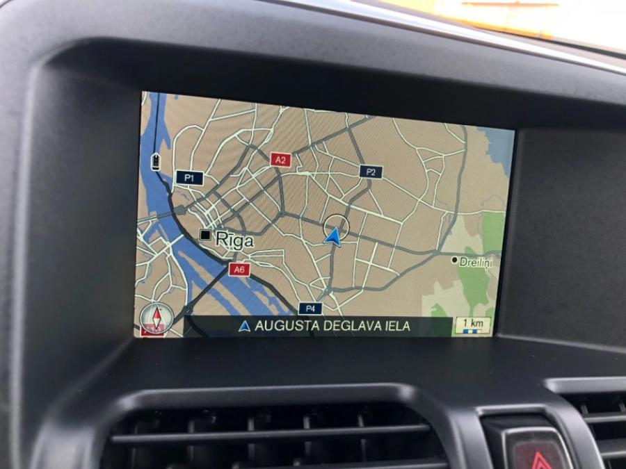 Volvo XC60 2014 in Riga, with an engine capacity of 2.00 L and mileage of 278 thousand km for 13950 €, photo 20 on AUTOMOTO.COM.LV
