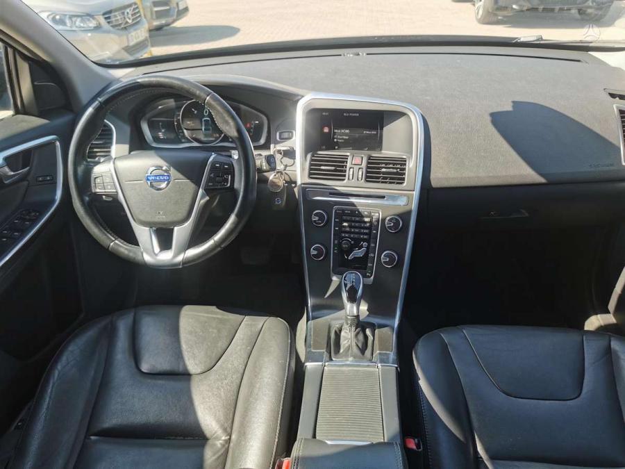 Volvo XC60 2014 in Taurage, with an engine capacity of 1.98 L and mileage of 267 thousand km for 9700 €, photo 11 on AUTOMOTO.COM.LV