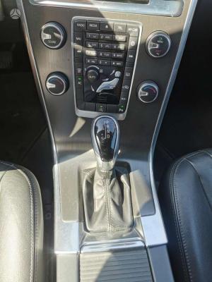 Volvo XC60 2014 in Taurage, with an engine capacity of 1.98 L and mileage of 267 thousand km for 9700 €, photo 14 on AUTOMOTO.COM.LV