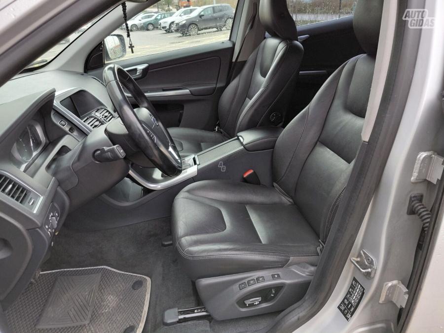 Volvo XC60 2014 in Kaunas, with an engine capacity of 2.00 L and mileage of 275 thousand km for 6750 €, photo 8 on AUTOMOTO.COM.LV