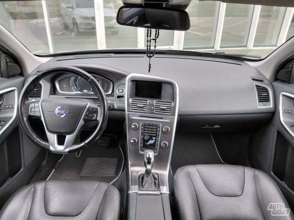 Volvo XC60 2014 in Kaunas, with an engine capacity of 2.00 L and mileage of 275 thousand km for 6499 €, photo 9 on AUTOMOTO.COM.LV