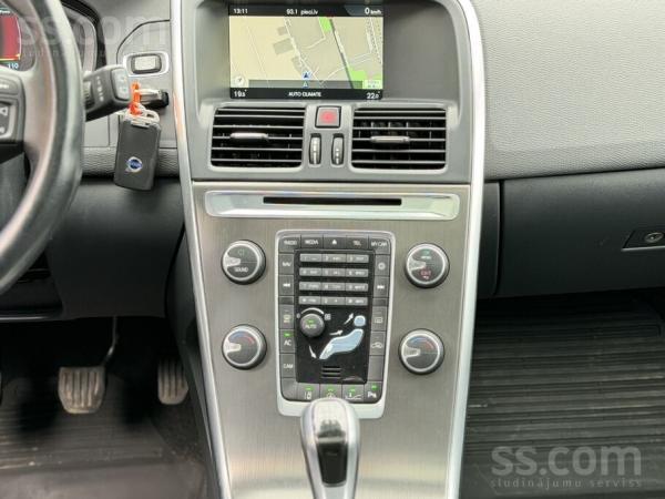 Volvo XC60 2014 Rīga, ar dzinēja tilpumu 2.00 L un nobraukumu 311 tūkst. km par 10650 €, foto 9 vietnē AUTOMOTO.COM.LV