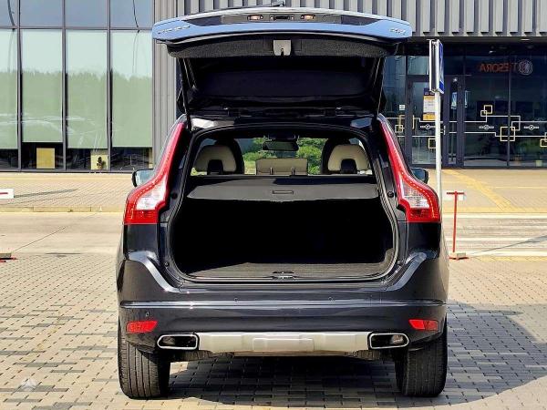 Volvo XC60 2014 in Siauliai, with an engine capacity of 2.40 L and mileage of 186 thousand km for 13650 €, photo 8 on AUTOMOTO.COM.LV