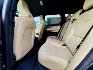 Volvo XC60 2014 in Siauliai, with an engine capacity of 2.40 L and mileage of 186 thousand km for 13650 €, photo 19 on AUTOMOTO.COM.LV