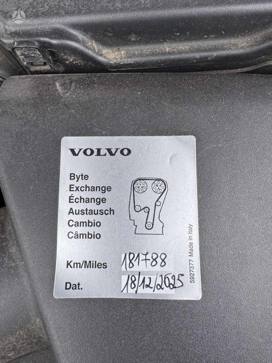 Volvo XC60 2014 in Siauliai, with an engine capacity of 2.40 L and mileage of 186 thousand km for 13650 €, photo 31 on AUTOMOTO.COM.LV