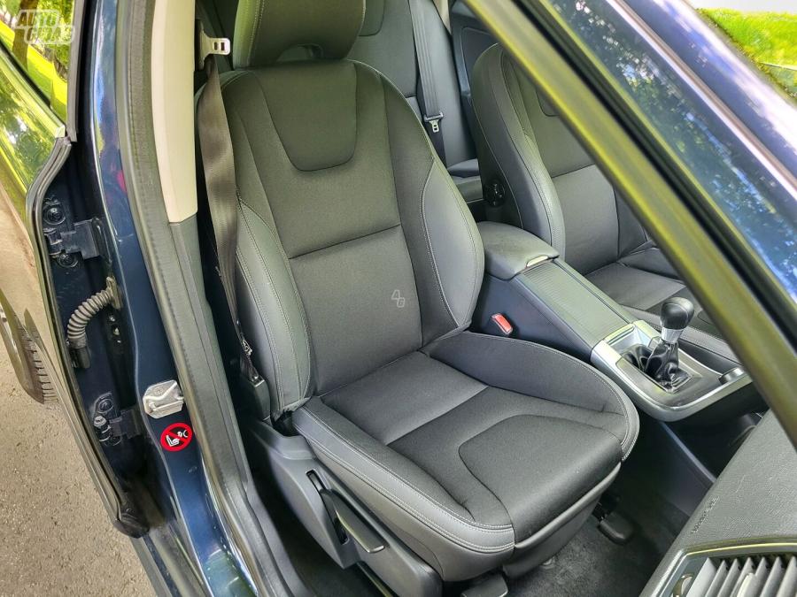 Volvo XC60 2014 Šauļi, ar dzinēja tilpumu 2.00 L un nobraukumu 340 tūkst. km par 7550 €, foto 21 vietnē AUTOMOTO.COM.LV