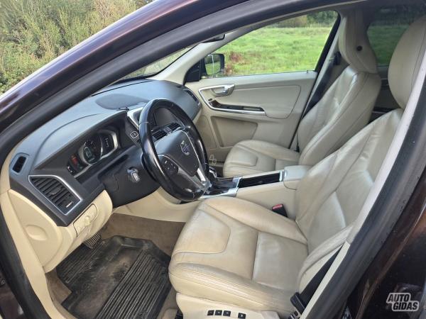 Volvo XC60 2014 Radviliškis, ar dzinēja tilpumu 3.20 L un nobraukumu 260 tūkst. km par 8000 €, foto 11 vietnē AUTOMOTO.COM.LV