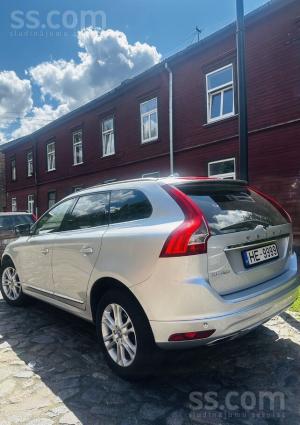 Volvo XC60 2015 in Riga, with an engine capacity of 2.40 L and mileage of 242 thousand km for 14600 €, photo 1 on AUTOMOTO.COM.LV