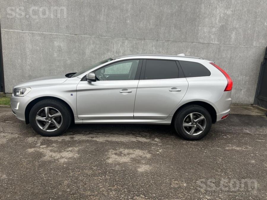 Volvo XC60 2015 Liepāja, ar dzinēja tilpumu 2.00 L un nobraukumu 171 tūkst. km par 12350 €, foto 4 vietnē AUTOMOTO.COM.LV