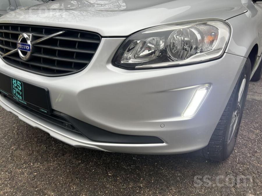 Volvo XC60 2015 Liepāja, ar dzinēja tilpumu 2.00 L un nobraukumu 171 tūkst. km par 12350 €, foto 5 vietnē AUTOMOTO.COM.LV