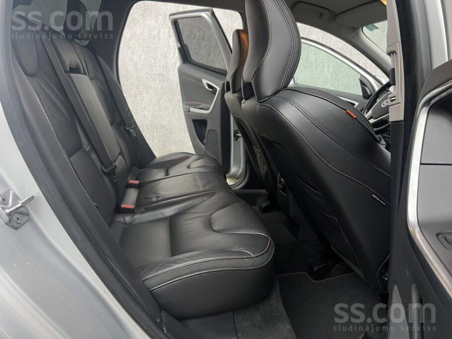 Volvo XC60 2015 Liepāja, ar dzinēja tilpumu 2.00 L un nobraukumu 171 tūkst. km par 12350 €, foto 8 vietnē AUTOMOTO.COM.LV