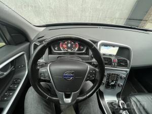 Volvo XC60 2015 Liepāja, ar dzinēja tilpumu 2.00 L un nobraukumu 171 tūkst. km par 12350 €, foto 27 vietnē AUTOMOTO.COM.LV