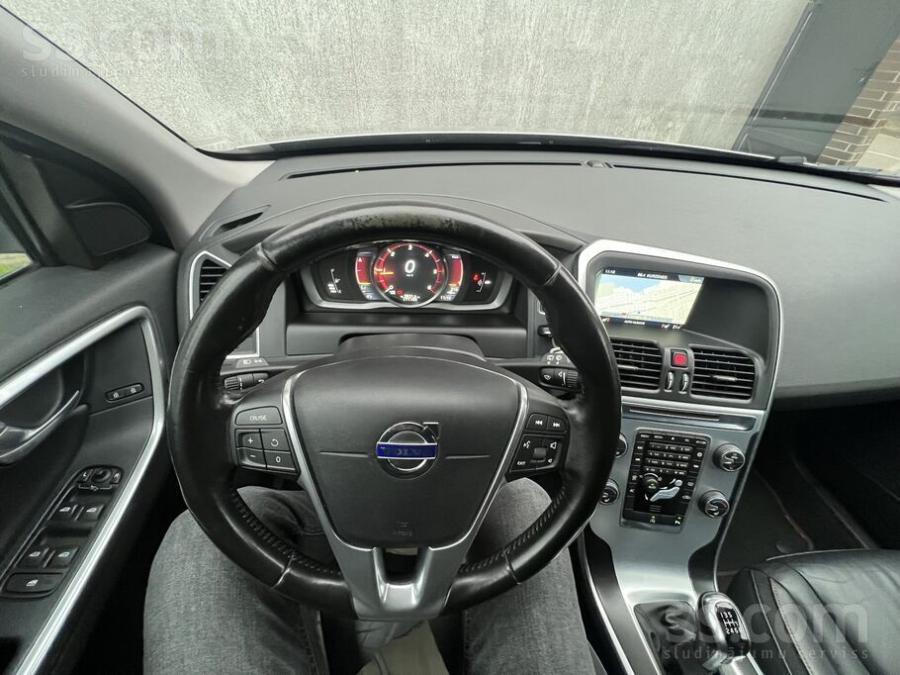 Volvo XC60 2015 Liepāja, ar dzinēja tilpumu 2.00 L un nobraukumu 171 tūkst. km par 12350 €, foto 27 vietnē AUTOMOTO.COM.LV