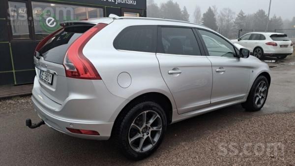 Volvo XC60 2015 Rīga, ar dzinēja tilpumu 2.00 L un nobraukumu 243 tūkst. km par 11500 €, foto 2 vietnē AUTOMOTO.COM.LV