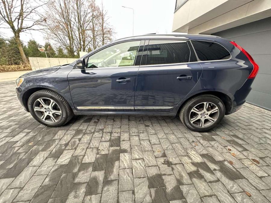 Volvo XC60 2015 Šauļi, ar dzinēja tilpumu 2.95 L un nobraukumu 240 tūkst. km par 13000 €, foto 6 vietnē AUTOMOTO.COM.LV