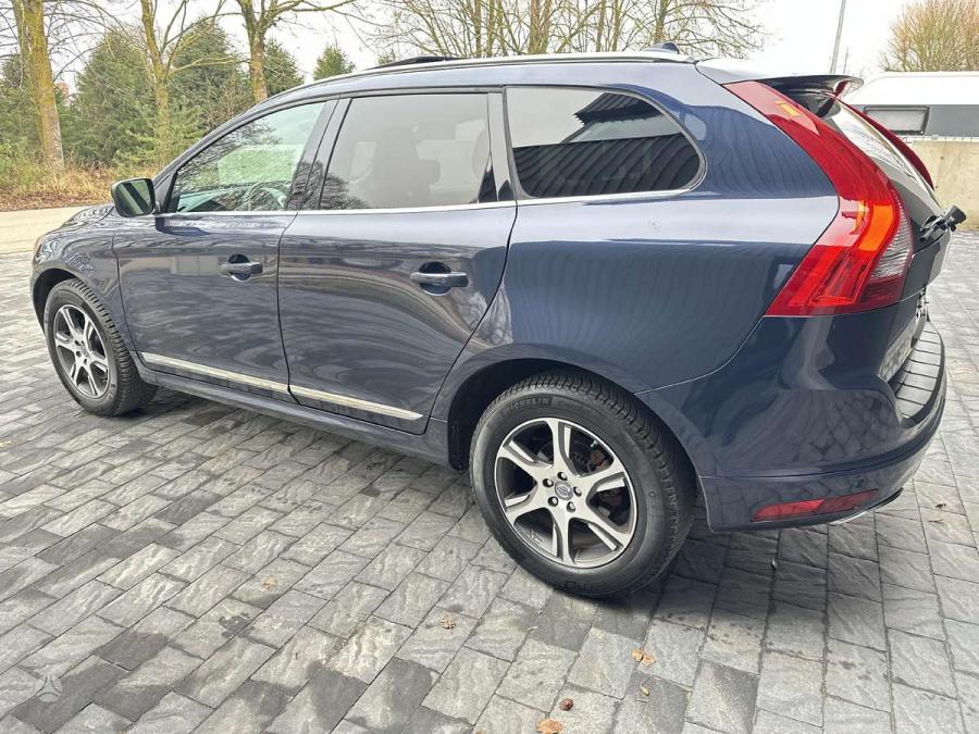 Volvo XC60 2015 Šauļi, ar dzinēja tilpumu 2.95 L un nobraukumu 240 tūkst. km par 13000 €, foto 7 vietnē AUTOMOTO.COM.LV