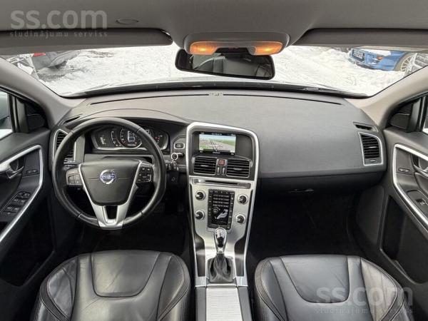 Volvo XC60 2015 in Riga, with an engine capacity of 2.00 L and mileage of 239 thousand km for 9990 €, photo 5 on AUTOMOTO.COM.LV