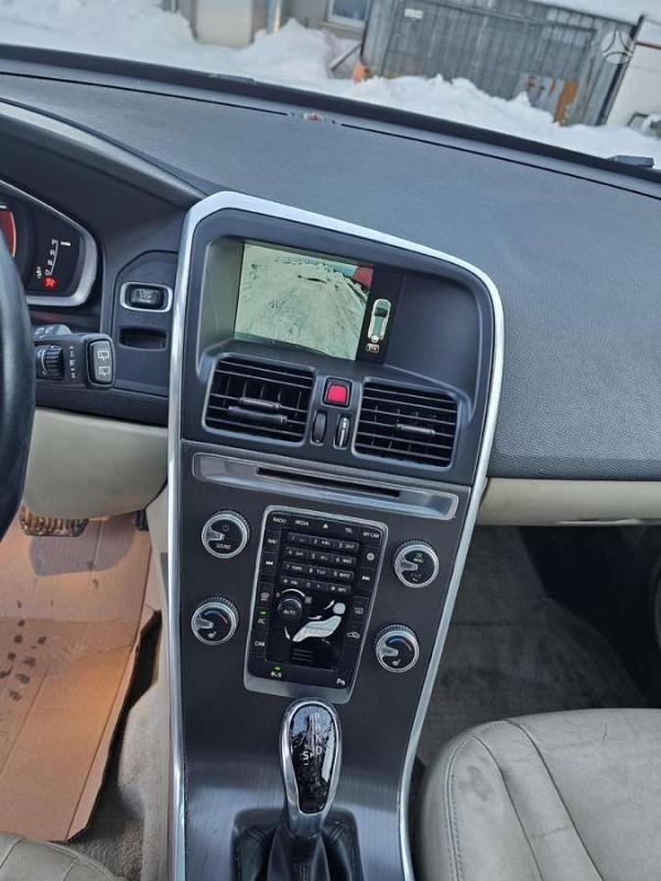 Volvo XC60 2015 in Klaipeda, with an engine capacity of 2.95 L and mileage of 297 thousand km for 6400 €, photo 11 on AUTOMOTO.COM.LV