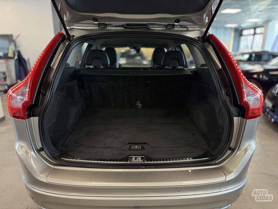Volvo XC60 2015 in Klaipeda, with an engine capacity of 2.00 L and mileage of 296 thousand km for 12750 €, photo 13 on AUTOMOTO.COM.LV