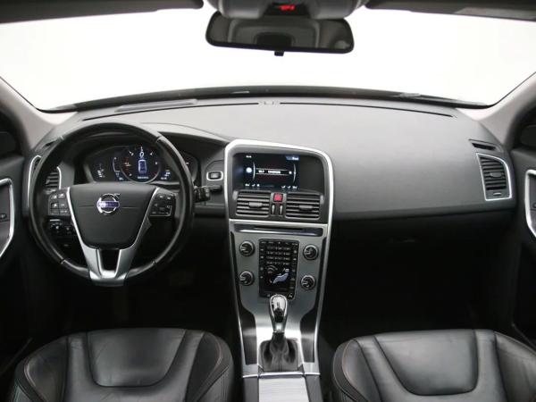 Вольво ХС60 2015 в Вильнюс, объемом двигателя 2.00 л и пробегом 205 тыс. км за 14899 €, фото 2 на AUTOMOTO.COM.LV