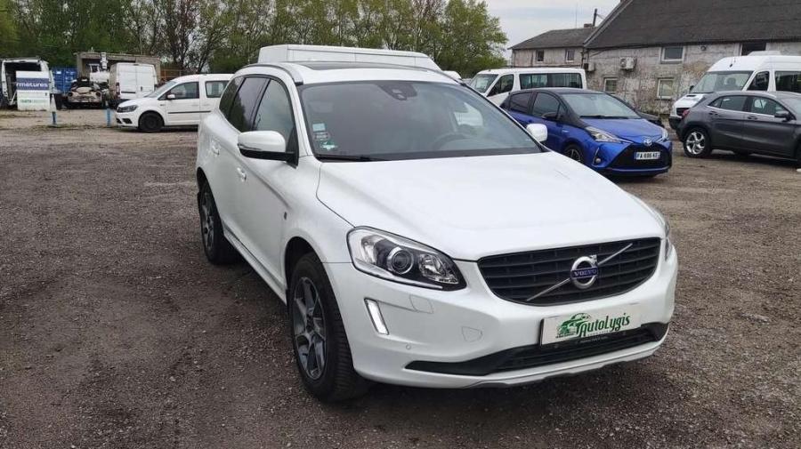 Volvo XC60 2015 in Klaipeda, with an engine capacity of 1.97 L and mileage of 160 thousand km for 13600 €, photo 6 on AUTOMOTO.COM.LV