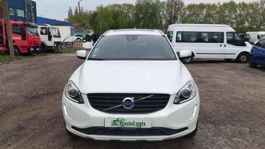 Volvo XC60 2015 in Klaipeda, with an engine capacity of 1.97 L and mileage of 160 thousand km for 13600 €, photo 3 on AUTOMOTO.COM.LV