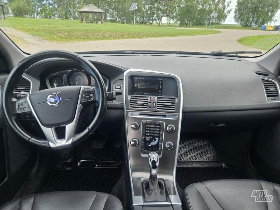 Volvo XC60 2015 Vilkaviškis, ar dzinēja tilpumu 2.00 L un nobraukumu 386 tūkst. km par 7500 €, foto 10 vietnē AUTOMOTO.COM.LV