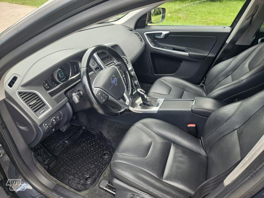 Volvo XC60 2015 Vilkaviškis, ar dzinēja tilpumu 2.00 L un nobraukumu 386 tūkst. km par 7500 €, foto 11 vietnē AUTOMOTO.COM.LV