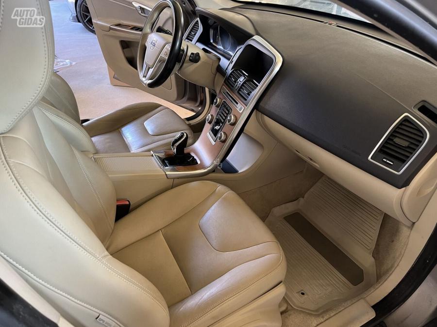 Volvo XC60 2015 Klaipėda, ar dzinēja tilpumu 3.00 L un nobraukumu 250 tūkst. km par 3600 €, foto 12 vietnē AUTOMOTO.COM.LV