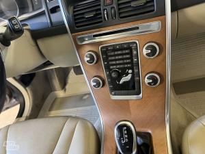 Volvo XC60 2015 Klaipėda, ar dzinēja tilpumu 3.00 L un nobraukumu 250 tūkst. km par 3600 €, foto 14 vietnē AUTOMOTO.COM.LV