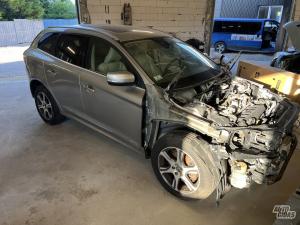 Volvo XC60 2015 Klaipėda, ar dzinēja tilpumu 3.00 L un nobraukumu 250 tūkst. km par 3600 €, foto 20 vietnē AUTOMOTO.COM.LV