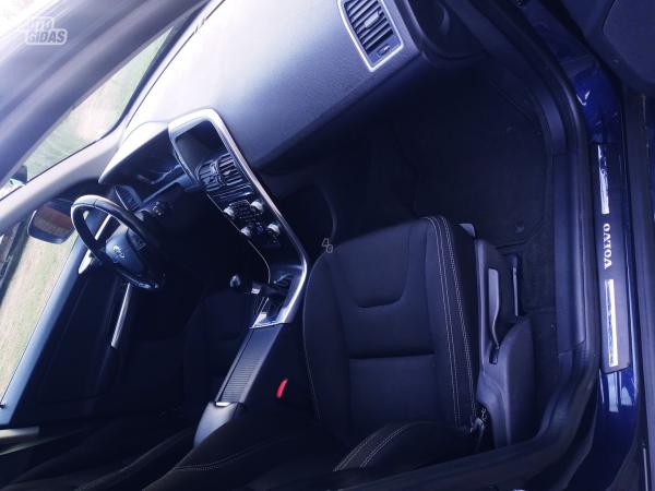 Volvo XC60 2015 in Druskininkai, with an engine capacity of 2.00 L and mileage of 279 thousand km for 10350 €, photo 10 on AUTOMOTO.COM.LV