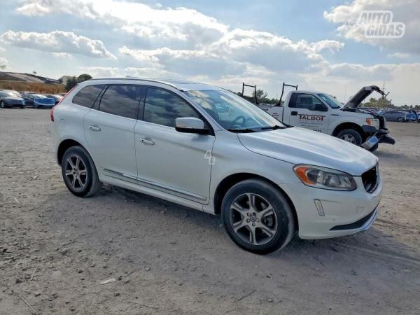 Volvo XC60 2015 in Vilkaviskis, with an engine capacity of 2.00 L and mileage of 318 thousand km for 6200 €, photo 4 on AUTOMOTO.COM.LV