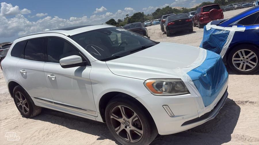 Volvo XC60 2015 Vilkaviškis, ar dzinēja tilpumu 2.00 L un nobraukumu 318 tūkst. km par 6200 €, foto 15 vietnē AUTOMOTO.COM.LV